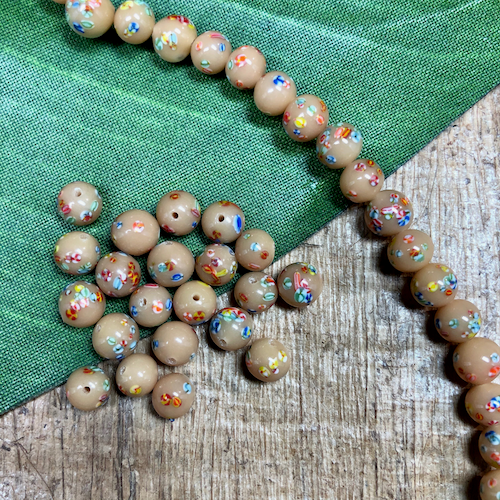 Tan Flower Tombo 6mm Beads - 25 Pieces – Bead Goes On